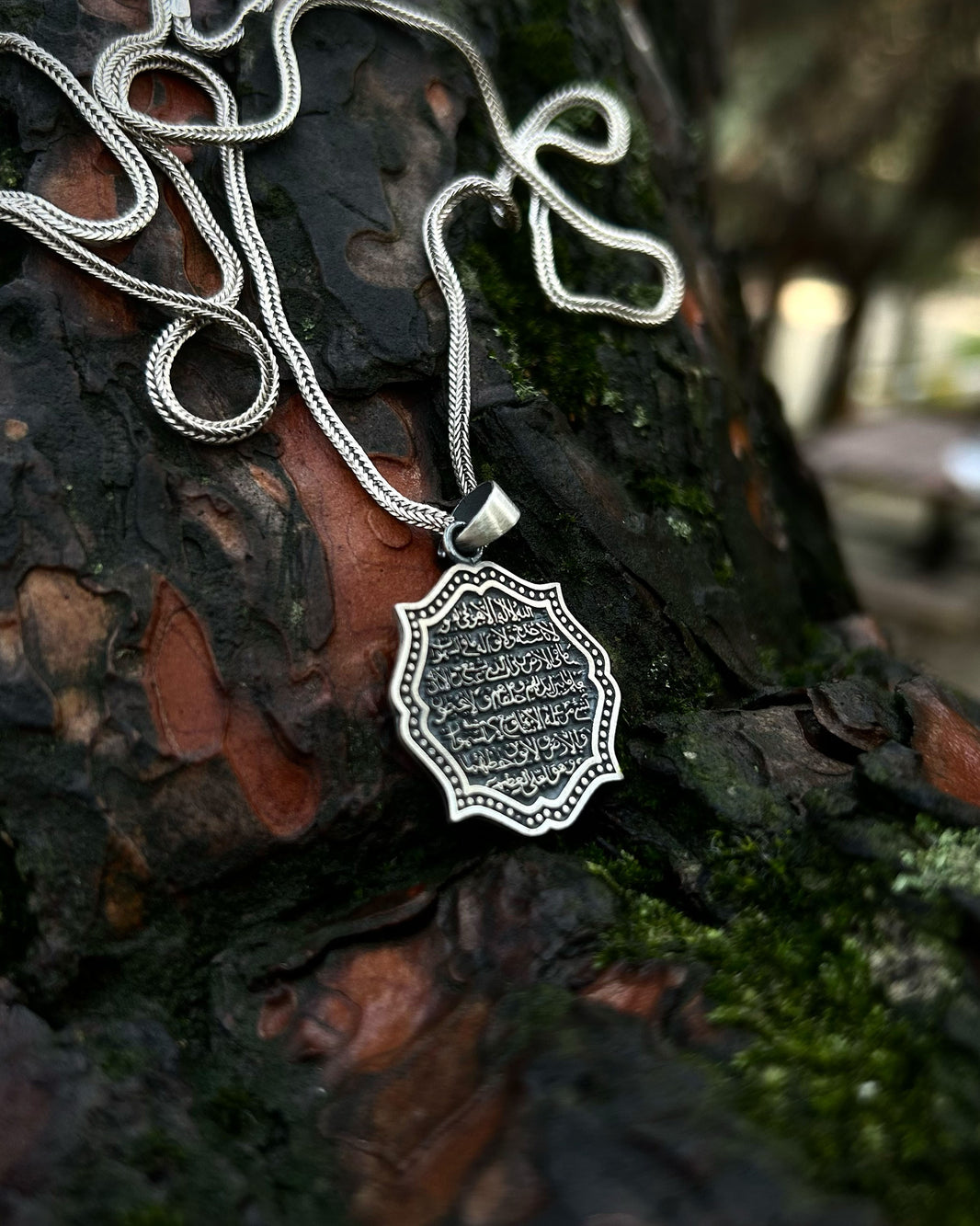 The Zulfiqar Sword and the Symbolism of Hazrat Ali: A Guide to Shia Je ...